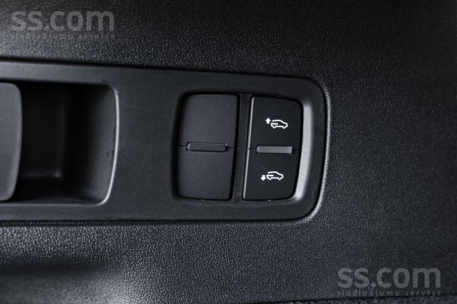 Melns Audi E-Tron 2026 Rīga, ar dzinēja tilpumu 0.00 L un nobraukumu 2 tūkst. km par 71900 €, foto 32 vietnē AUTOMOTO.COM.LV