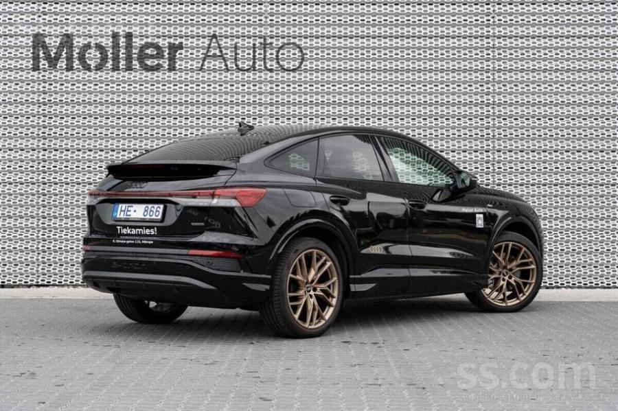 Black Audi E-Tron 2026 in Riga, with an engine capacity of 0.00 L and mileage of 15 thousand km for 61900 €, photo 5 on AUTOMOTO.COM.LV