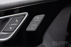 Black Audi E-Tron 2026 in Riga, with an engine capacity of 0.00 L and mileage of 15 thousand km for 61900 €, photo 9 on AUTOMOTO.COM.LV