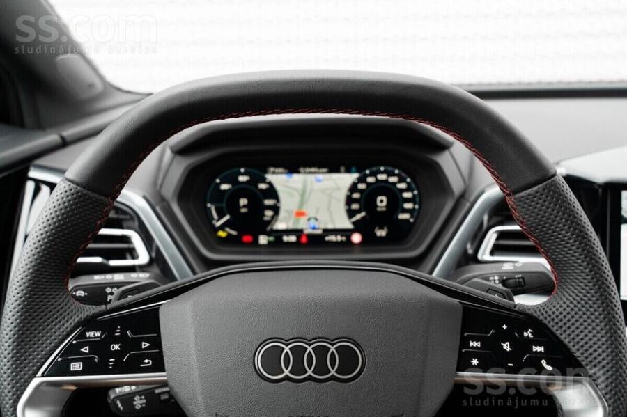 Black Audi E-Tron 2026 in Riga, with an engine capacity of 0.00 L and mileage of 15 thousand km for 61900 €, photo 13 on AUTOMOTO.COM.LV