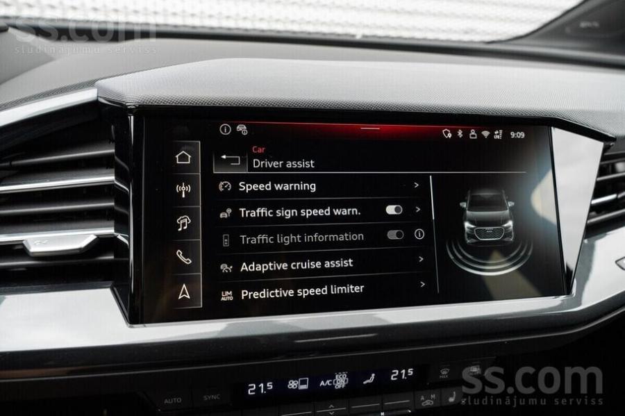 Black Audi E-Tron 2026 in Riga, with an engine capacity of 0.00 L and mileage of 15 thousand km for 61900 €, photo 21 on AUTOMOTO.COM.LV