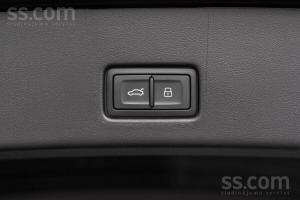 Black Audi E-Tron 2026 in Riga, with an engine capacity of 0.00 L and mileage of 15 thousand km for 61900 €, photo 29 on AUTOMOTO.COM.LV