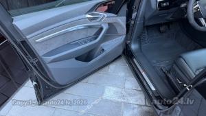 Черный Ауди E-Tron 2020 в Таллин, объемом двигателя 0.00 л и пробегом 88 тыс. км за 37900 €, фото 18 на AUTOMOTO.COM.LV