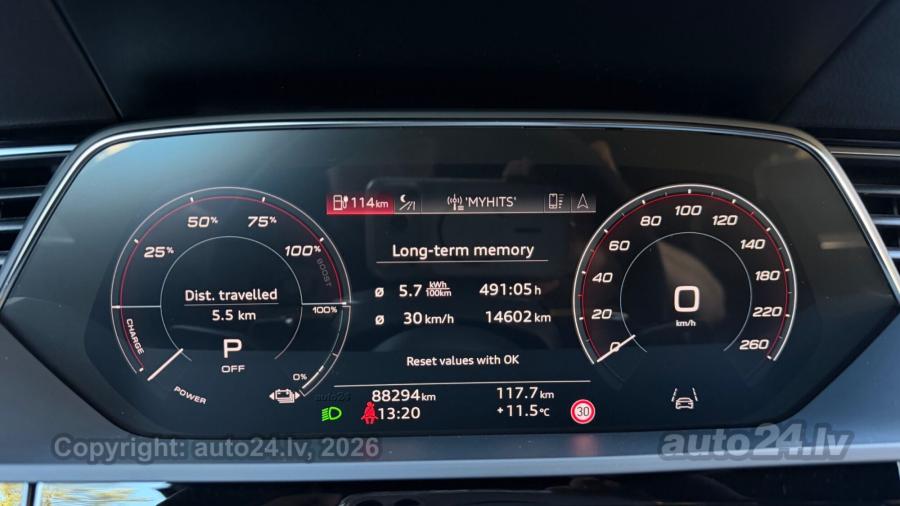 Черный Ауди E-Tron 2020 в Таллин, объемом двигателя 0.00 л и пробегом 88 тыс. км за 37900 €, фото 31 на AUTOMOTO.COM.LV