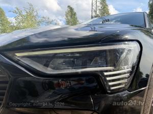 Черный Ауди E-Tron 2020 в Таллин, объемом двигателя 0.00 л и пробегом 92 тыс. км за 34990 €, фото 15 на AUTOMOTO.COM.LV