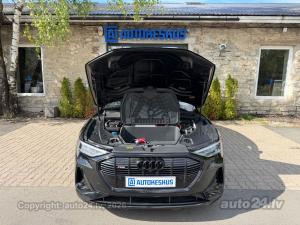 Черный Ауди E-Tron 2020 в Таллин, объемом двигателя 0.00 л и пробегом 92 тыс. км за 34990 €, фото 20 на AUTOMOTO.COM.LV