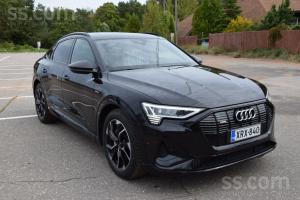 Black Audi E-Tron 2020 in Riga, with an engine capacity of 0.00 L and mileage of 74 thousand km for 25900 €, photo  on AUTOMOTO.COM.LV