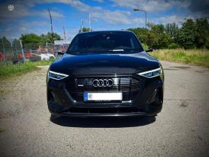Черный Ауди E-Tron 2021 в Паневежис, объемом двигателя 0.00 л и пробегом 130 тыс. км за 33600 €, фото 4 на AUTOMOTO.COM.LV