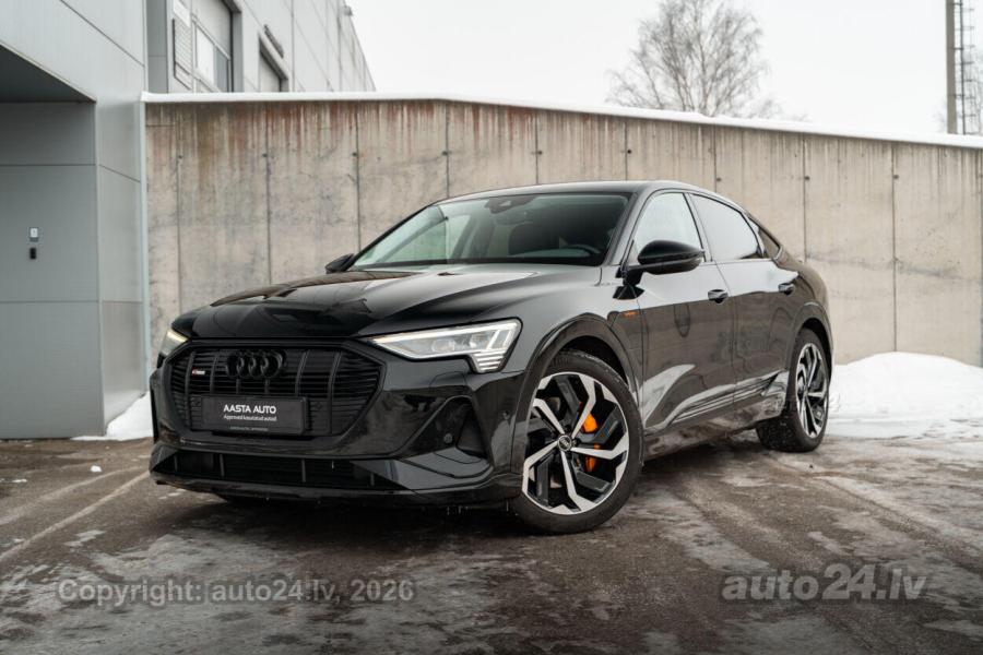 Melns Audi E-Tron 2022 Tartu, ar dzinēja tilpumu 0.00 L un nobraukumu 59 tūkst. km par 34900 €, foto 8 vietnē AUTOMOTO.COM.LV