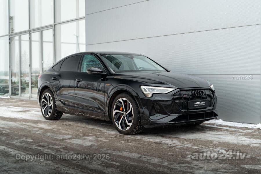 Melns Audi E-Tron 2022 Tartu, ar dzinēja tilpumu 0.00 L un nobraukumu 59 tūkst. km par 34900 €, foto 16 vietnē AUTOMOTO.COM.LV