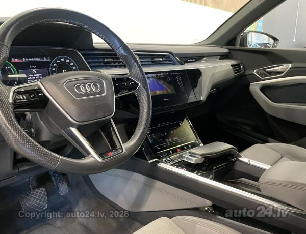 Melns Audi E-Tron 2022 Tallina, ar dzinēja tilpumu 0.00 L un nobraukumu 127 tūkst. km par 43890 €, foto 9 vietnē AUTOMOTO.COM.LV