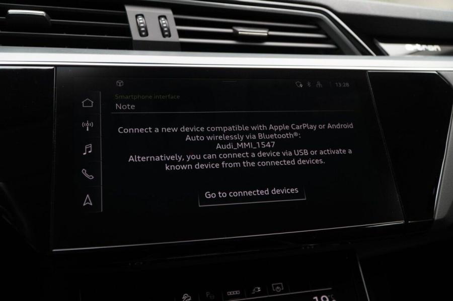 Black Audi E-Tron 2022 in Peetri, with an engine capacity of 0.00 L and mileage of 41 thousand km for 33450 €, photo 15 on AUTOMOTO.COM.LV