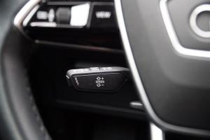 Black Audi E-Tron 2022 in Peetri, with an engine capacity of 0.00 L and mileage of 41 thousand km for 33450 €, photo 22 on AUTOMOTO.COM.LV