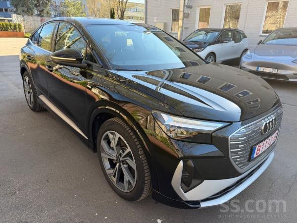 Black Audi E-Tron 2022 in Riga, with an engine capacity of 0.00 L and mileage of 38 thousand km for 29500 €, photo 2 on AUTOMOTO.COM.LV