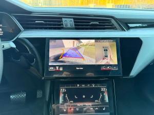 Черный Ауди E-Tron 2022 в Рига, объемом двигателя 0.00 л и пробегом 42 тыс. км за 30900 €, фото 24 на AUTOMOTO.COM.LV