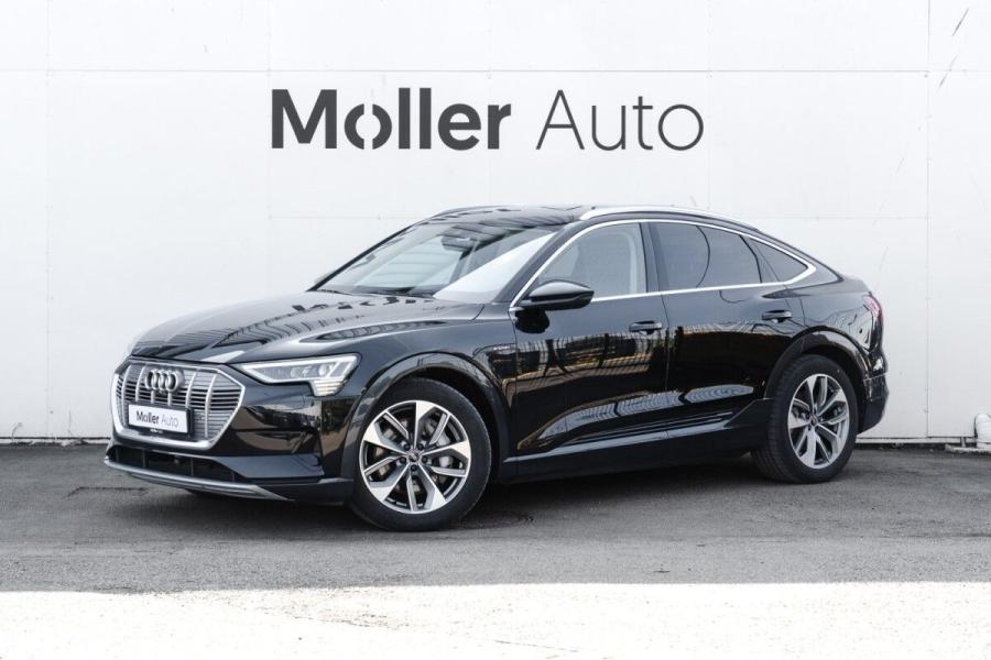 Black Audi E-Tron 2023 in Riga, with an engine capacity of 0.00 L and mileage of 55 thousand km for 39500 €, photo 1 on AUTOMOTO.COM.LV