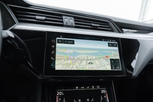 Black Audi E-Tron 2023 in Riga, with an engine capacity of 0.00 L and mileage of 55 thousand km for 39500 €, photo 34 on AUTOMOTO.COM.LV
