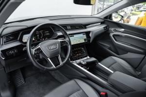 Black Audi E-Tron 2023 in Riga, with an engine capacity of 0.00 L and mileage of 55 thousand km for 39500 €, photo 36 on AUTOMOTO.COM.LV