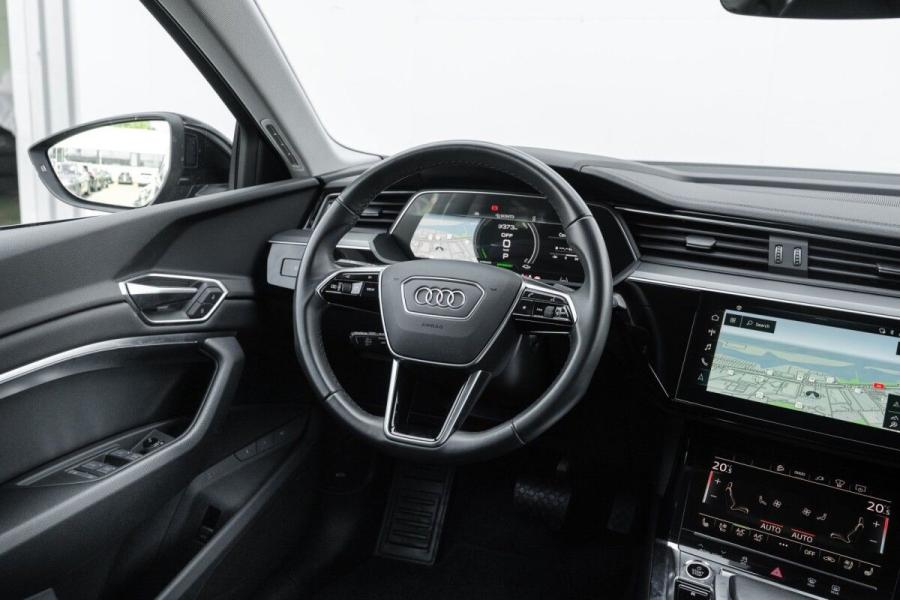Black Audi E-Tron 2023 in Riga, with an engine capacity of 0.00 L and mileage of 55 thousand km for 39500 €, photo 39 on AUTOMOTO.COM.LV