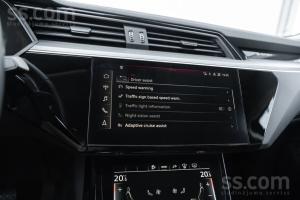 Черный Ауди E-Tron 2023 в Рига, объемом двигателя 0.00 л и пробегом 55 тыс. км за 39500 €, фото 31 на AUTOMOTO.COM.LV