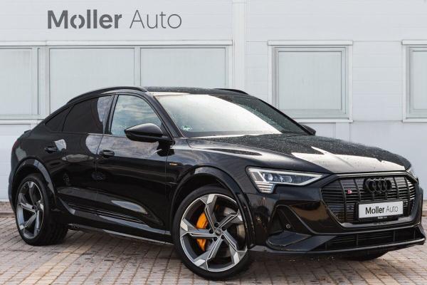 Black Audi E-Tron 2021 in Ventspils, with an engine capacity of 0.10 L and mileage of 34 thousand km for 37000 €, photo 7 on AUTOMOTO.COM.LV