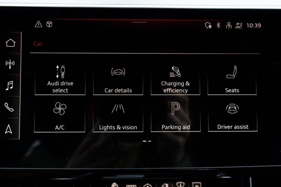 Черный Ауди E-Tron 2021 в Вентспилс, объемом двигателя 0.10 л и пробегом 34 тыс. км за 37000 €, фото 28 на AUTOMOTO.COM.LV
