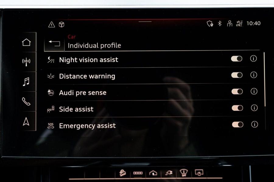Черный Ауди E-Tron 2021 в Вентспилс, объемом двигателя 0.10 л и пробегом 34 тыс. км за 37000 €, фото 30 на AUTOMOTO.COM.LV