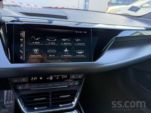 Audi E-Tron 2021 Rīga vietnē Melns Audi E-Tron 2021 Rīga, ar dzinēja tilpumu 0.00 L un nobraukumu 120 tūkst. km par 56500 €, foto 6 vietnē AUTOMOTO.COM.LV
