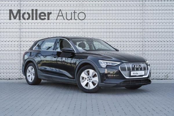 Black Audi E-Tron 2022 in Marupe, with an engine capacity of 0.10 L and mileage of 133 thousand km for 27800 €, photo 2 on AUTOMOTO.COM.LV