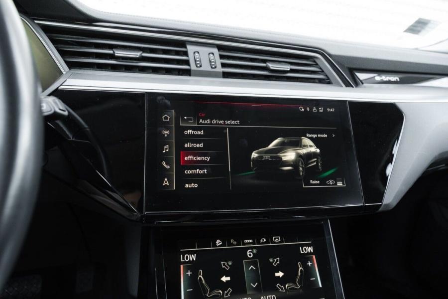 Черный Ауди E-Tron 2022 в Марупе, объемом двигателя 0.10 л и пробегом 133 тыс. км за 27800 €, фото 23 на AUTOMOTO.COM.LV