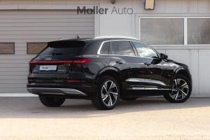 Black Audi E-Tron 2019 in Jelgava, with an engine capacity of 0.00 L and mileage of 167 thousand km for 20450 €, photo 6 on AUTOMOTO.COM.LV
