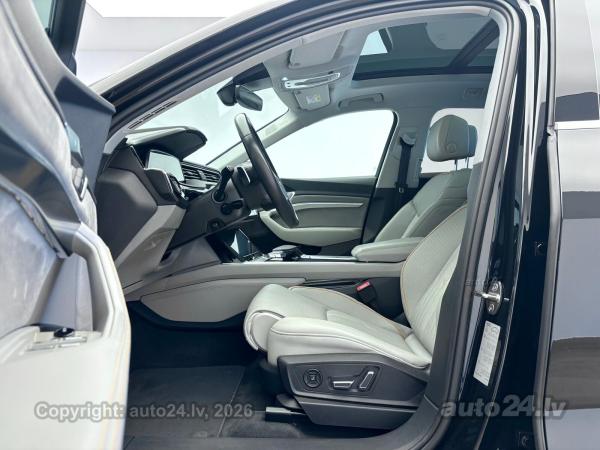 Black Audi E-Tron 2020 in Tartu, with an engine capacity of 0.00 L and mileage of 116 thousand km for 31900 €, photo 8 on AUTOMOTO.COM.LV