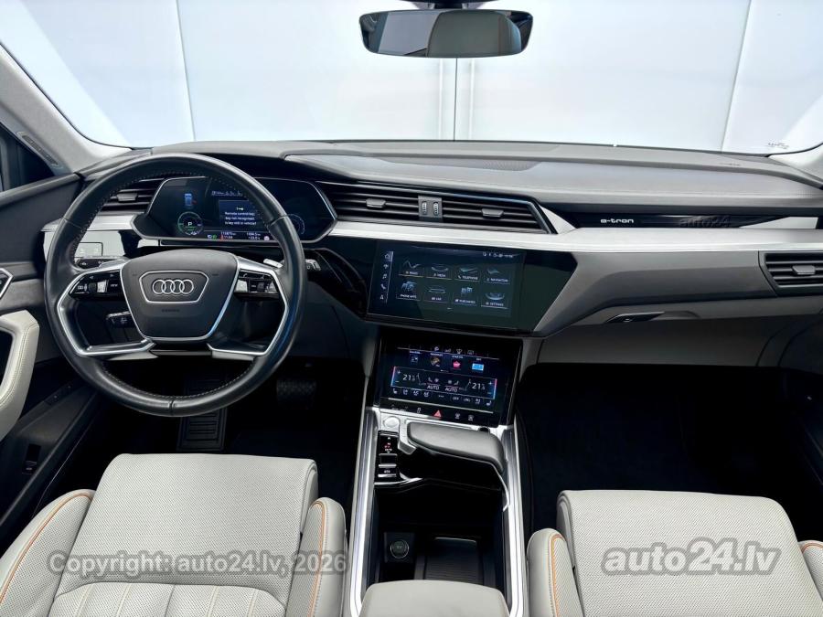 Melns Audi E-Tron 2020 Tartu, ar dzinēja tilpumu 0.00 L un nobraukumu 116 tūkst. km par 31900 €, foto 13 vietnē AUTOMOTO.COM.LV