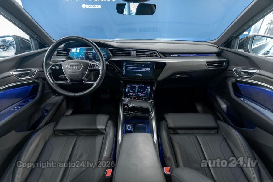 Черный Ауди E-Tron 2020 в Таллин, объемом двигателя 0.00 л и пробегом 69 тыс. км за 33990 €, фото 11 на AUTOMOTO.COM.LV