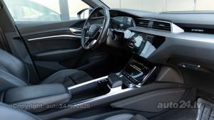 Черный Ауди E-Tron 2021 в Таллин, объемом двигателя 0.00 л и пробегом 120 тыс. км за 33000 €, фото 10 на AUTOMOTO.COM.LV