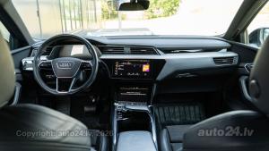 Черный Ауди E-Tron 2021 в Таллин, объемом двигателя 0.00 л и пробегом 120 тыс. км за 33000 €, фото 18 на AUTOMOTO.COM.LV