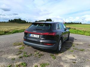 Melns Audi E-Tron 2021 Tallina, ar dzinēja tilpumu 0.00 L un nobraukumu 216 tūkst. km par 24800 €, foto 7 vietnē AUTOMOTO.COM.LV