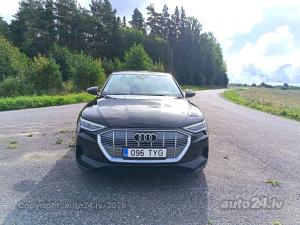 Melns Audi E-Tron 2021 Tallina, ar dzinēja tilpumu 0.00 L un nobraukumu 216 tūkst. km par 24800 €, foto 14 vietnē AUTOMOTO.COM.LV