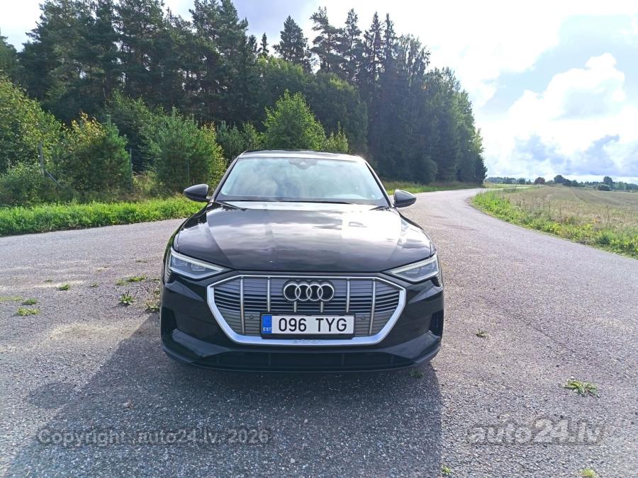 Melns Audi E-Tron 2021 Tallina, ar dzinēja tilpumu 0.00 L un nobraukumu 216 tūkst. km par 24800 €, foto 14 vietnē AUTOMOTO.COM.LV