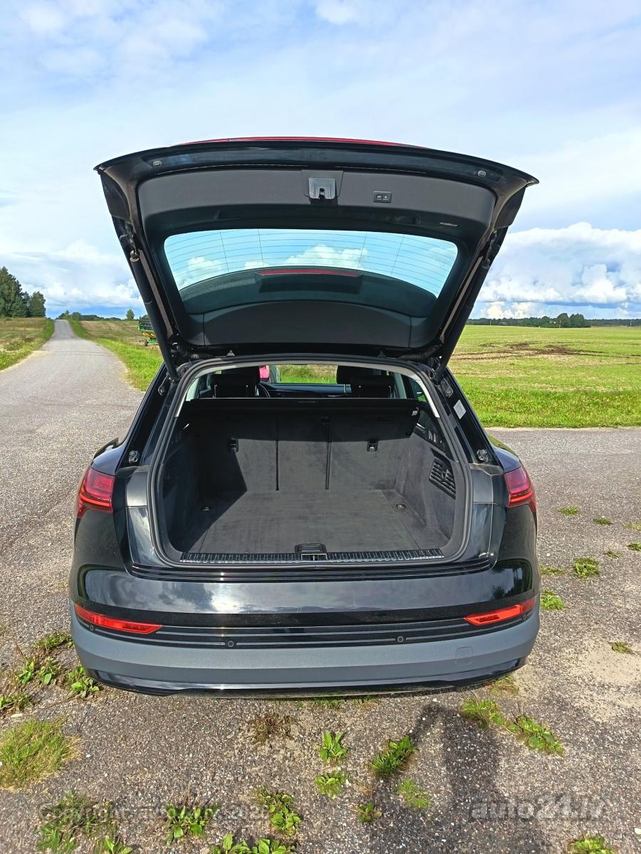 Melns Audi E-Tron 2021 Tallina, ar dzinēja tilpumu 0.00 L un nobraukumu 216 tūkst. km par 24800 €, foto 16 vietnē AUTOMOTO.COM.LV