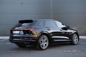 Black Audi E-Tron 2021 in Tallinn, with an engine capacity of 0.00 L and mileage of 95 thousand km for 26990 €, photo 4 on AUTOMOTO.COM.LV