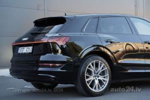 Black Audi E-Tron 2021 in Tallinn, with an engine capacity of 0.00 L and mileage of 95 thousand km for 26990 €, photo 5 on AUTOMOTO.COM.LV