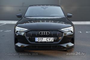 Black Audi E-Tron 2021 in Tallinn, with an engine capacity of 0.00 L and mileage of 95 thousand km for 26990 €, photo 10 on AUTOMOTO.COM.LV