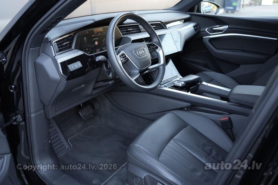 Black Audi E-Tron 2021 in Tallinn, with an engine capacity of 0.00 L and mileage of 95 thousand km for 26990 €, photo 13 on AUTOMOTO.COM.LV