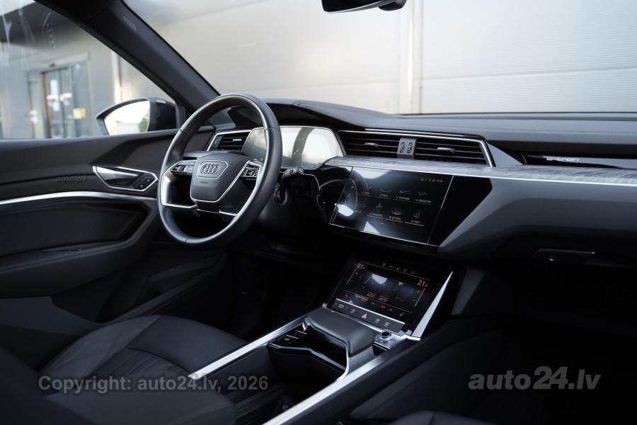 Black Audi E-Tron 2021 in Tallinn, with an engine capacity of 0.00 L and mileage of 95 thousand km for 26990 €, photo 27 on AUTOMOTO.COM.LV