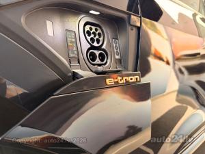 Черный Ауди E-Tron 2022 в Таллин, объемом двигателя 0.00 л и пробегом 25 тыс. км за 34990 €, фото 12 на AUTOMOTO.COM.LV