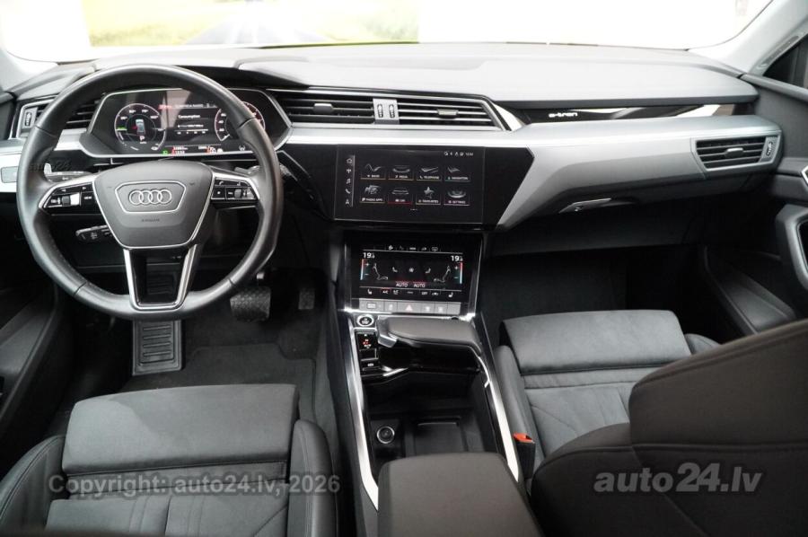 Black Audi E-Tron 2022 in Tallinn, with an engine capacity of 0.00 L and mileage of 33 thousand km for 33350 €, photo 12 on AUTOMOTO.COM.LV