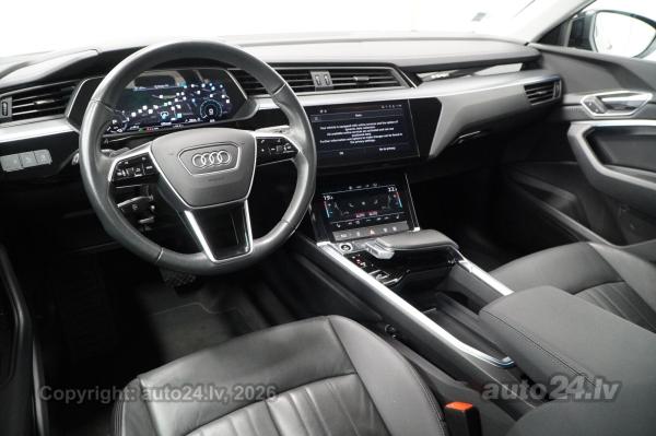 Melns Audi E-Tron 2022 Tallina, ar dzinēja tilpumu 0.00 L un nobraukumu 35 tūkst. km par 33900 €, foto 8 vietnē AUTOMOTO.COM.LV