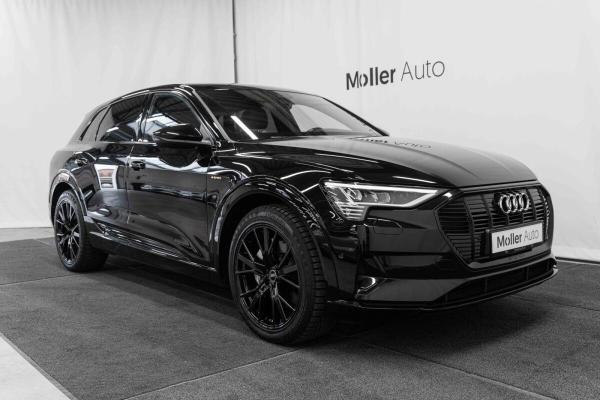 Melns Audi E-Tron 2022 Tallina, ar dzinēja tilpumu 0.00 L un nobraukumu 52 tūkst. km par 37500 €, foto 6 vietnē AUTOMOTO.COM.LV