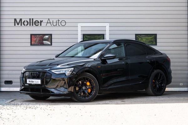 Black Audi E-Tron 2022 in Jelgava, with an engine capacity of 0.00 L and mileage of 41 thousand km for 42200 €, photo 1 on AUTOMOTO.COM.LV
